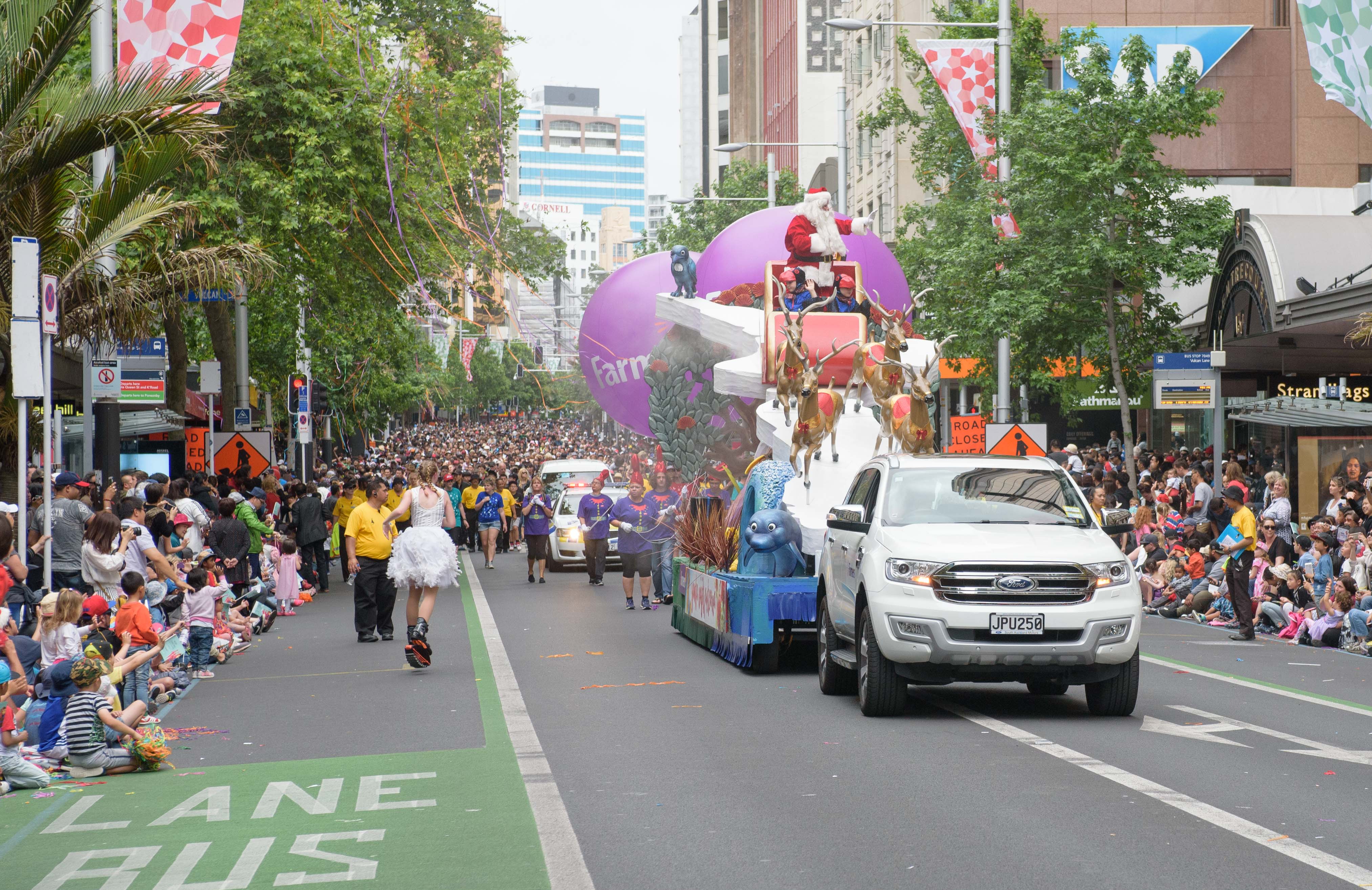 Farmers Santa Parade | Heart of the City: Auckland's city centre ...